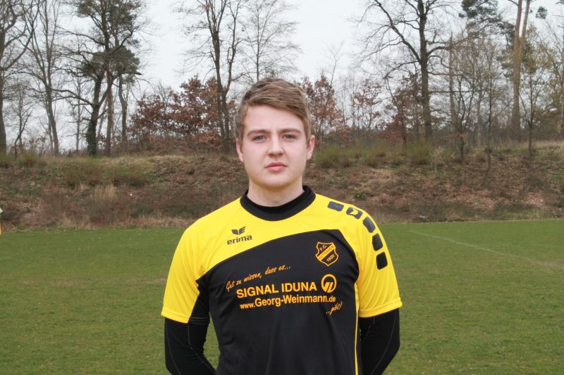 FC Huttenheim 1920 e.V. ::.. | Nico Weiß